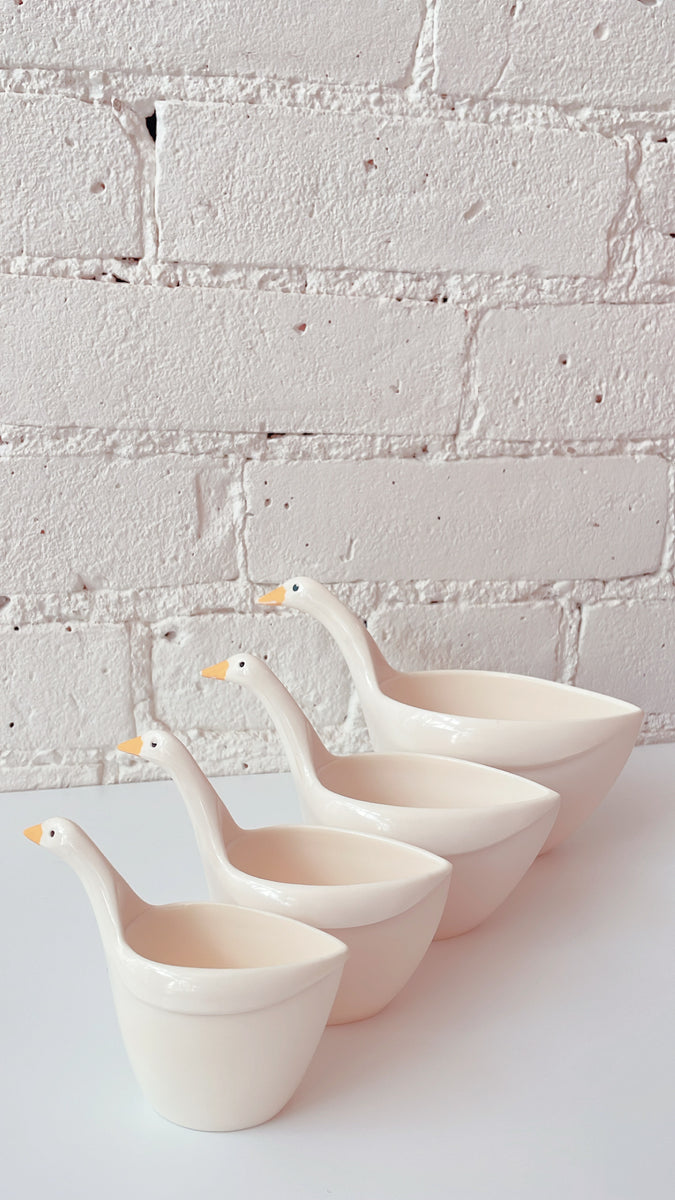 Vintage Duck Measuring Cups – The Apartment TO