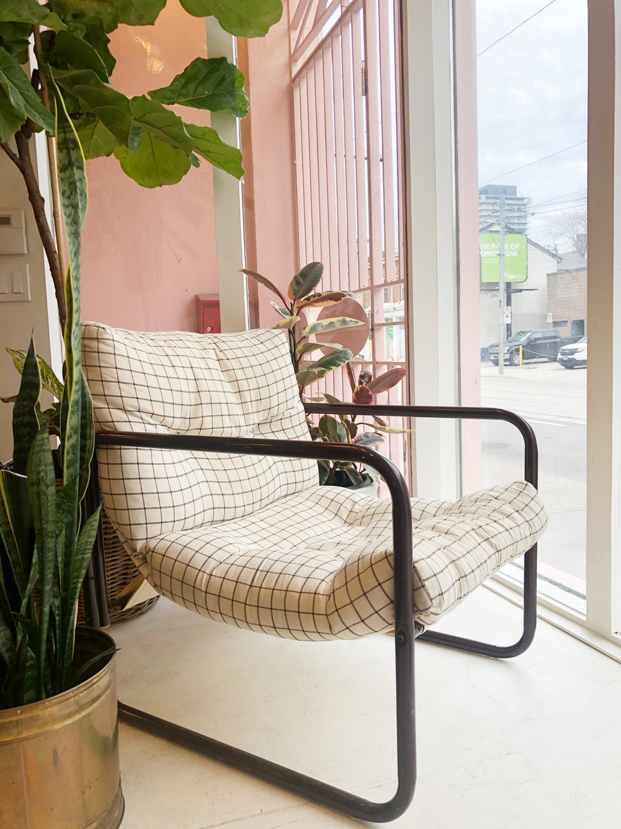 Retro Sling Chair – The Apartment TO