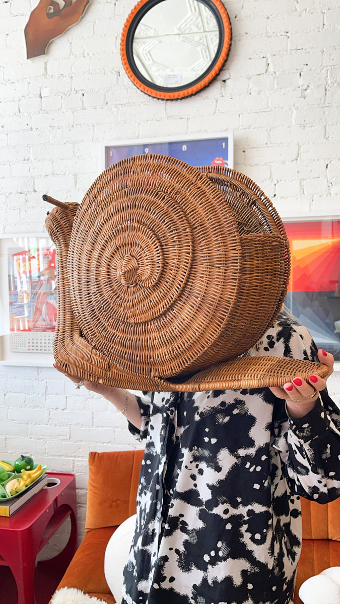 Large Vintage Wicker Snail Magazine Holder – The Apartment TO