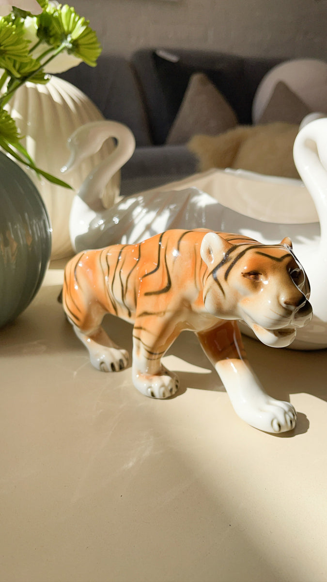 Vintage Royal Dux Czechoslovakia Porcelain Bengal Tiger – The Apartment TO